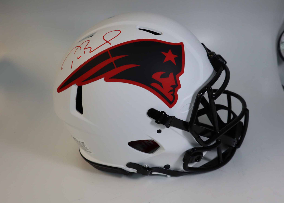 Three Must Have NFL Autographs — Ultimate Autographs