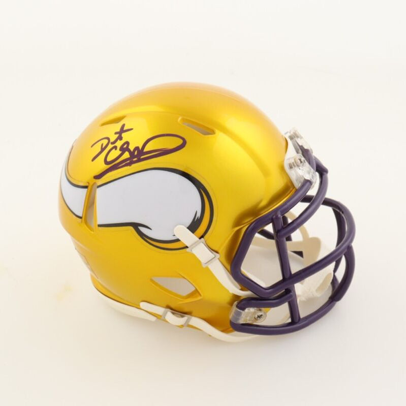 Football Collectibles | Football Memorabilia | Ultimate Autographs
